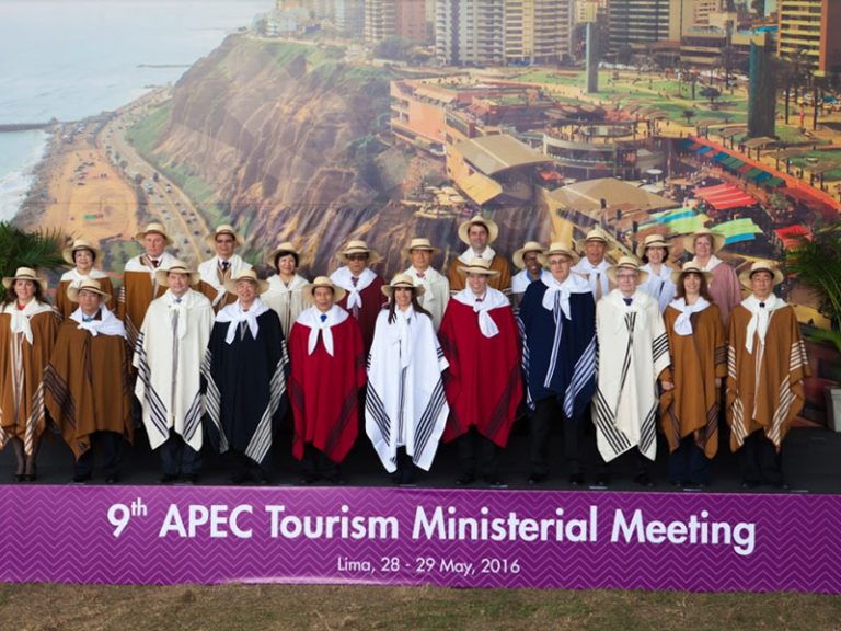 KMJK | “eventos presenciales”